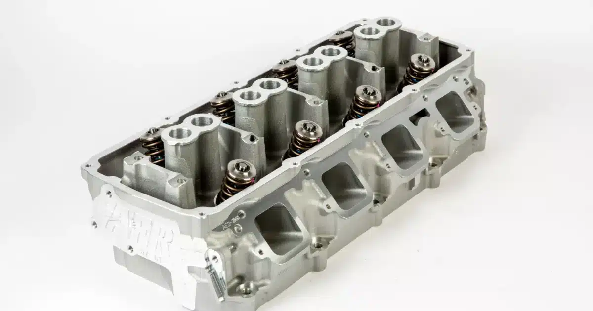 Passenger Side 195CC Street CNC Streek Hawk Cylinder Head By Air FLow ...